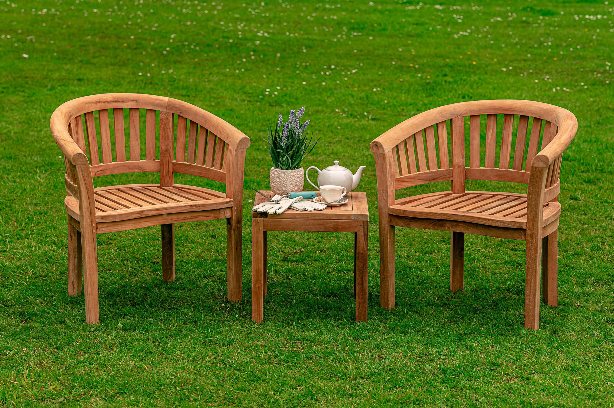 Understanding the Properties of Teak Wood – Cotswold Teak